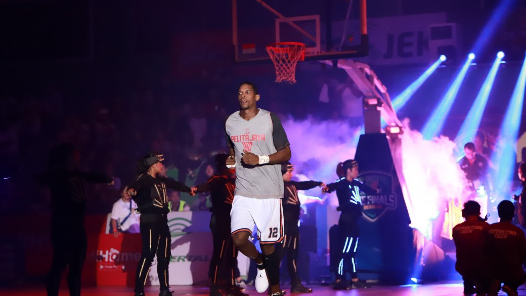 Nostalgia: Kala CJ Giles Rasakan Cinta Besar di Indonesia - IBL