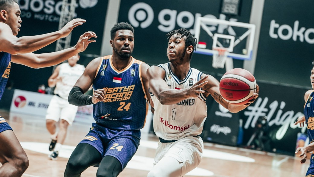 Randy Bell Membara, Bumi Borneo Melesat di Kuarter Ketiga - IBL