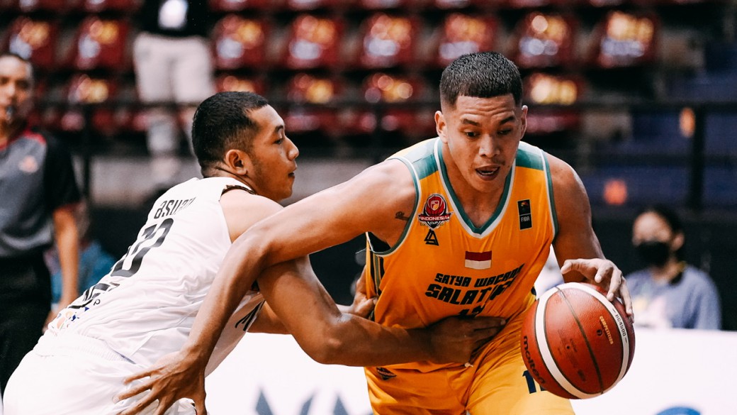 Satya Wacana Unggul 5 Angka di Kuarter Pertama - IBL