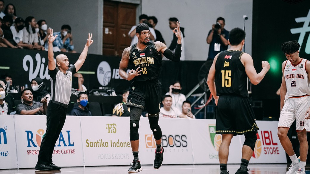 Jarrid Famous Selamatkan Muka Mountain Gold di Kuarter Kedua - IBL