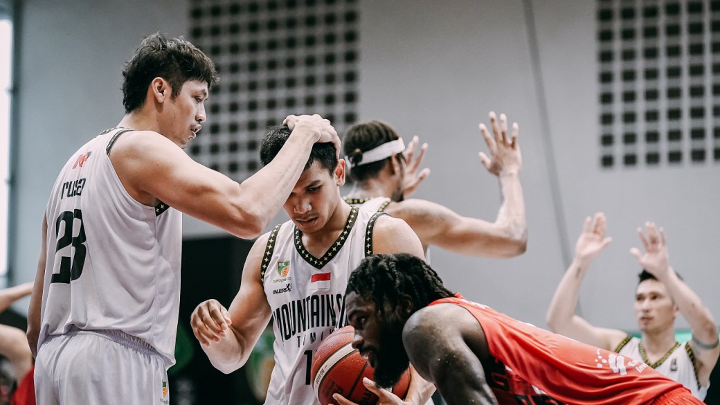 Aksi Heroik Jan Misael Panagan Bawa Mountain Gold Raih Kemenangan ...