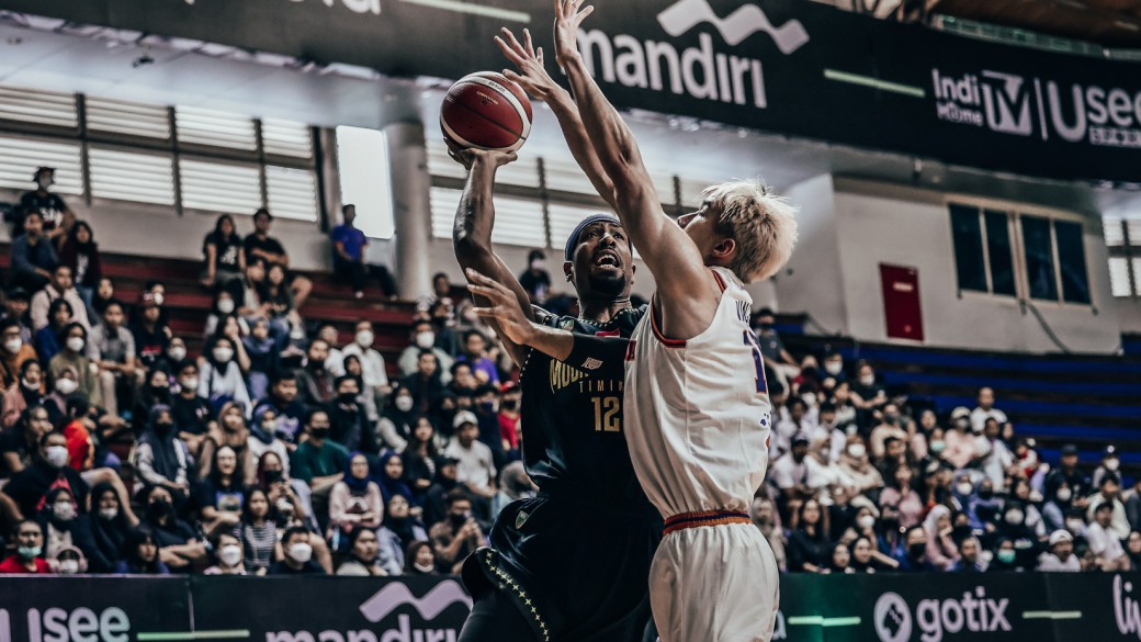 Mountain Gold Masih Memimpin Hingga Turun Minum - IBL