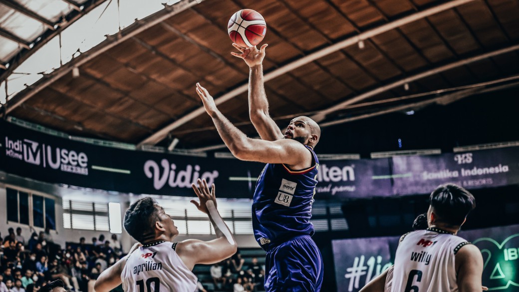 Head-to-head: Morakinyo Williams VS Brandone Francis - IBL