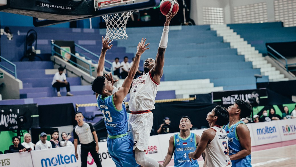 Agresif di Kuarter Kedua, Pelita Jaya Memimpin 39-23 Saat Turun Minum - IBL