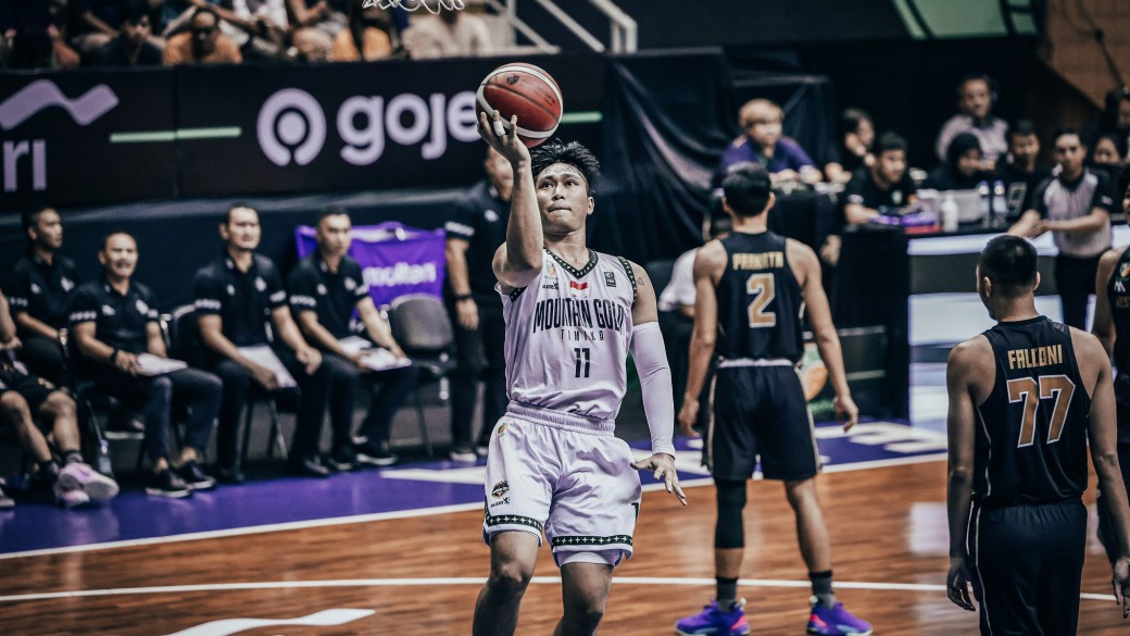 Kemenangan Perdana Mountain Gold Di Bawah Asuhan Pelatih Baru - IBL