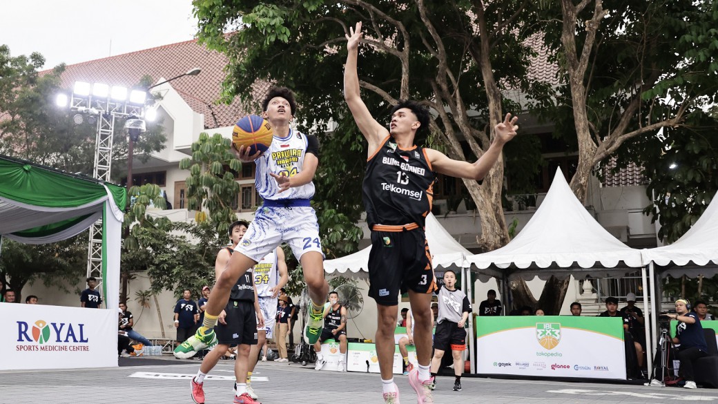 Prawira Pulangkan Bumi Borneo di Quarter-Finals - IBL