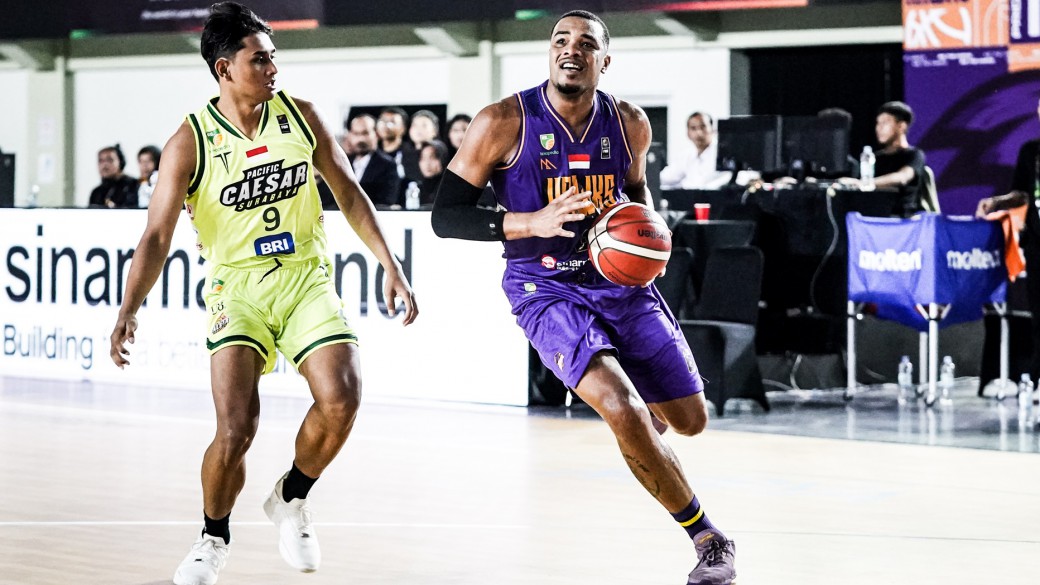 Xavier Alexander Triple-Double, Hawks Kurung Pacific - IBL