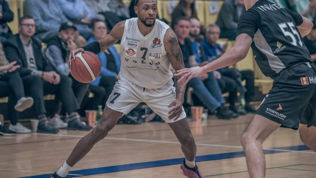 Harapan Hawks di Pundak Steven Green - IBL