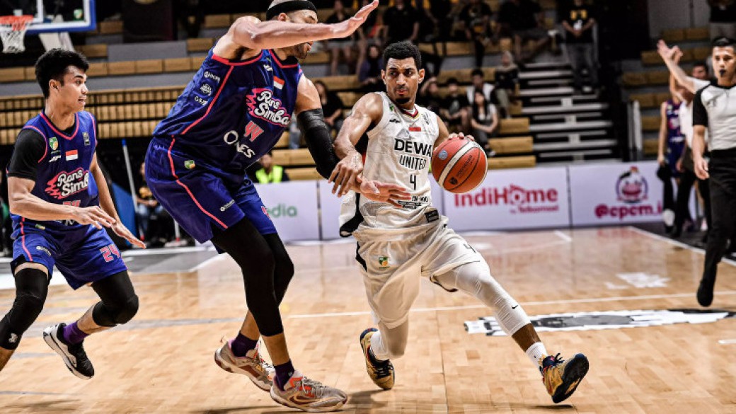 Gelvis Solano Tunjukkan Karakter Anak Dewa - IBL