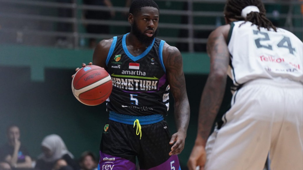 Head-to-head: Michael Kolawole Vs. Michael Qualls - IBL