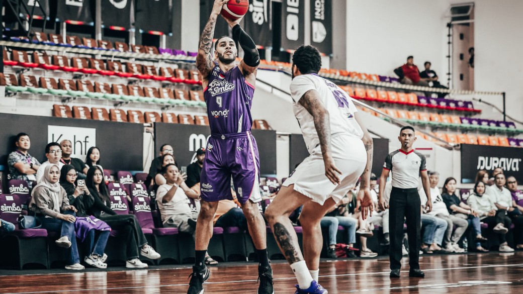 Duet Buffen dan Fuller Tak Terbendung di First Half - IBL