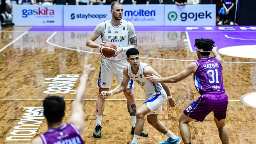 Hangtuah dan Prawira Sama-sama Struggle - IBL