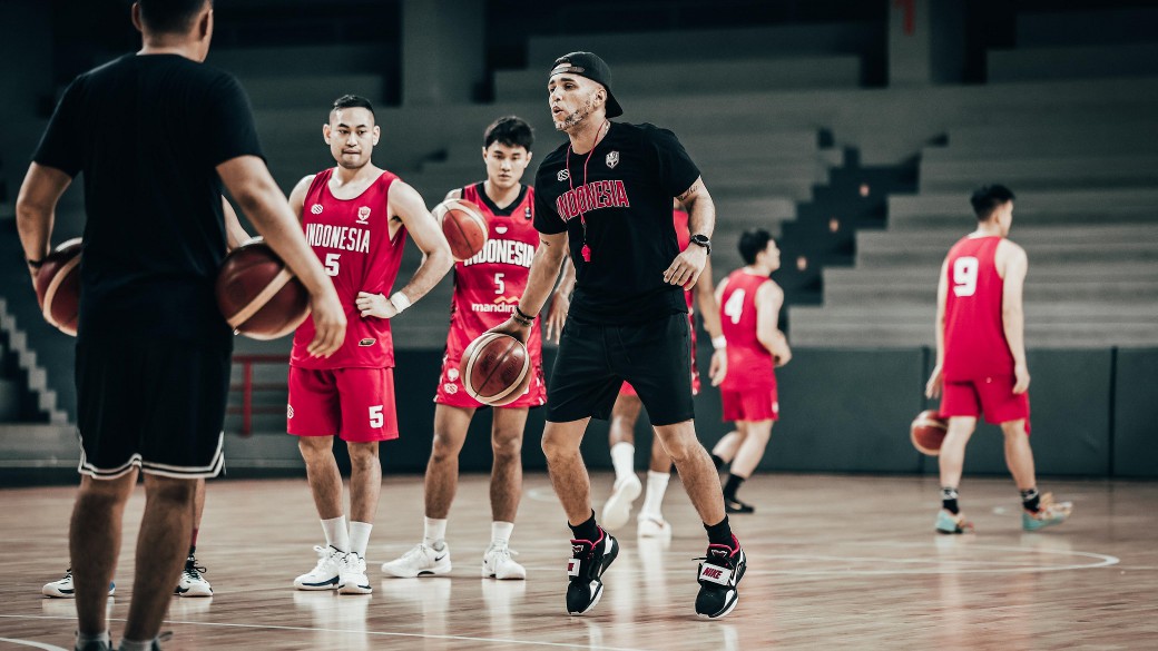 David Singleton Membuat Training Camp Lebih Kompetitif - IBL